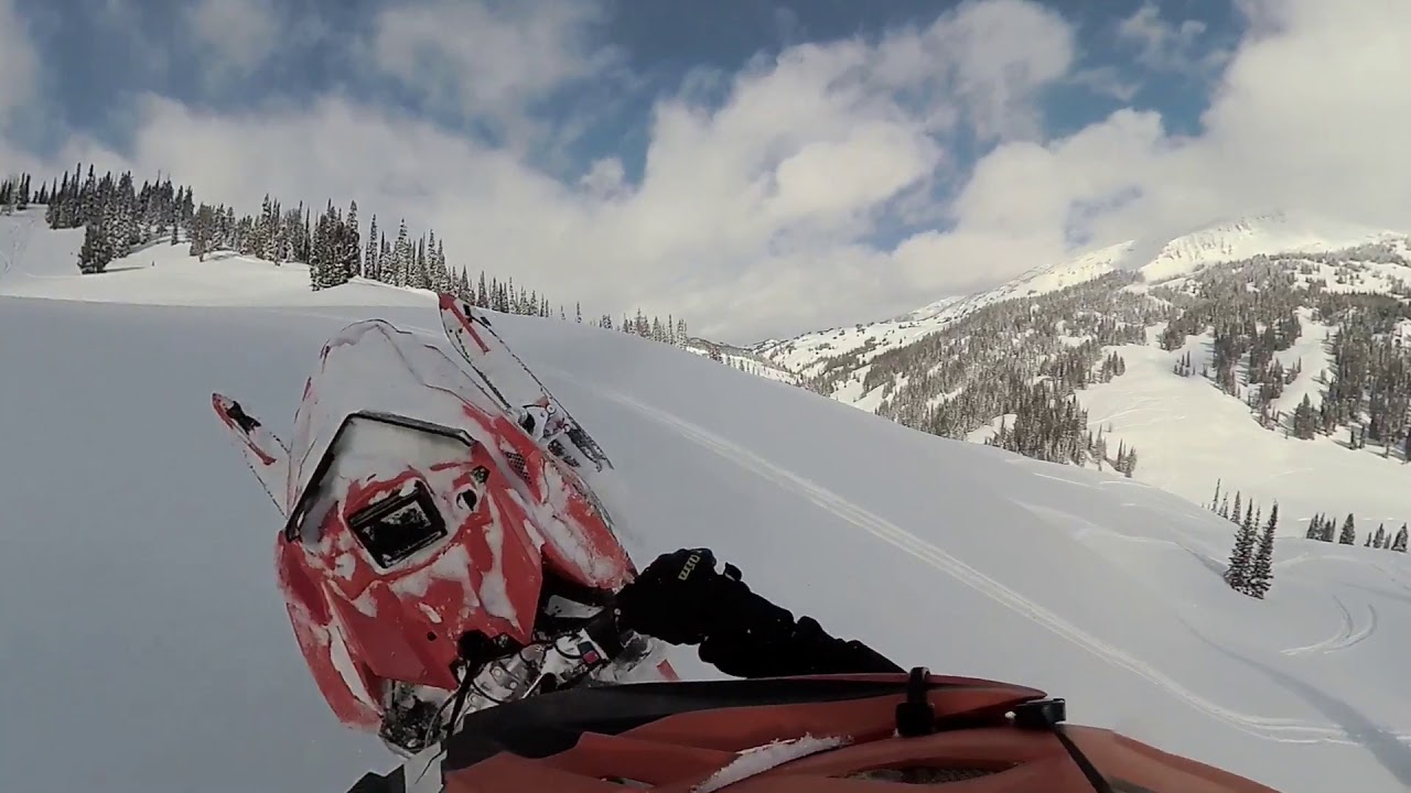 Snowmobiling powder - YouTube