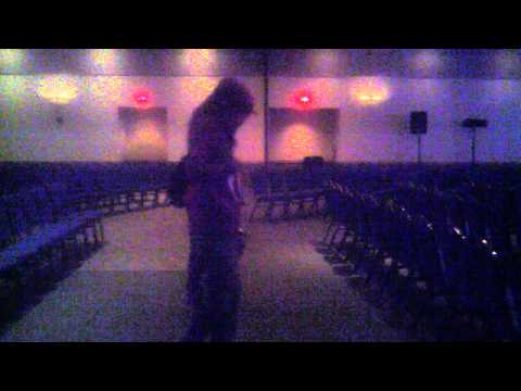 Damon & Deon dancing before a show - YouTube