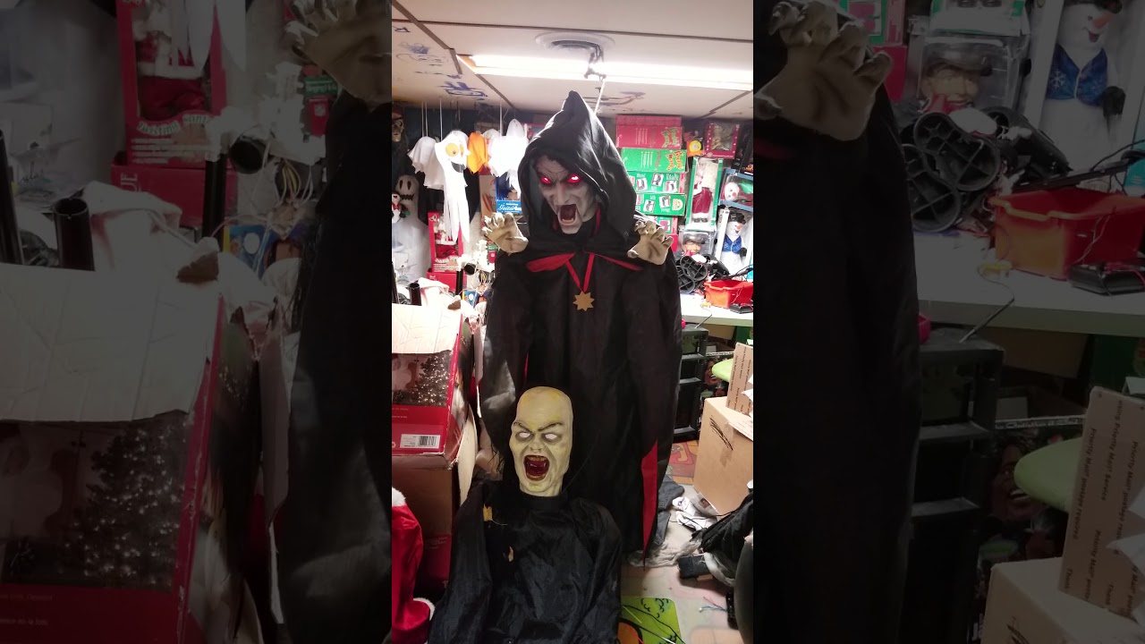Tekky Toys Spirit Halloween Lurching vampire 2 - YouTube