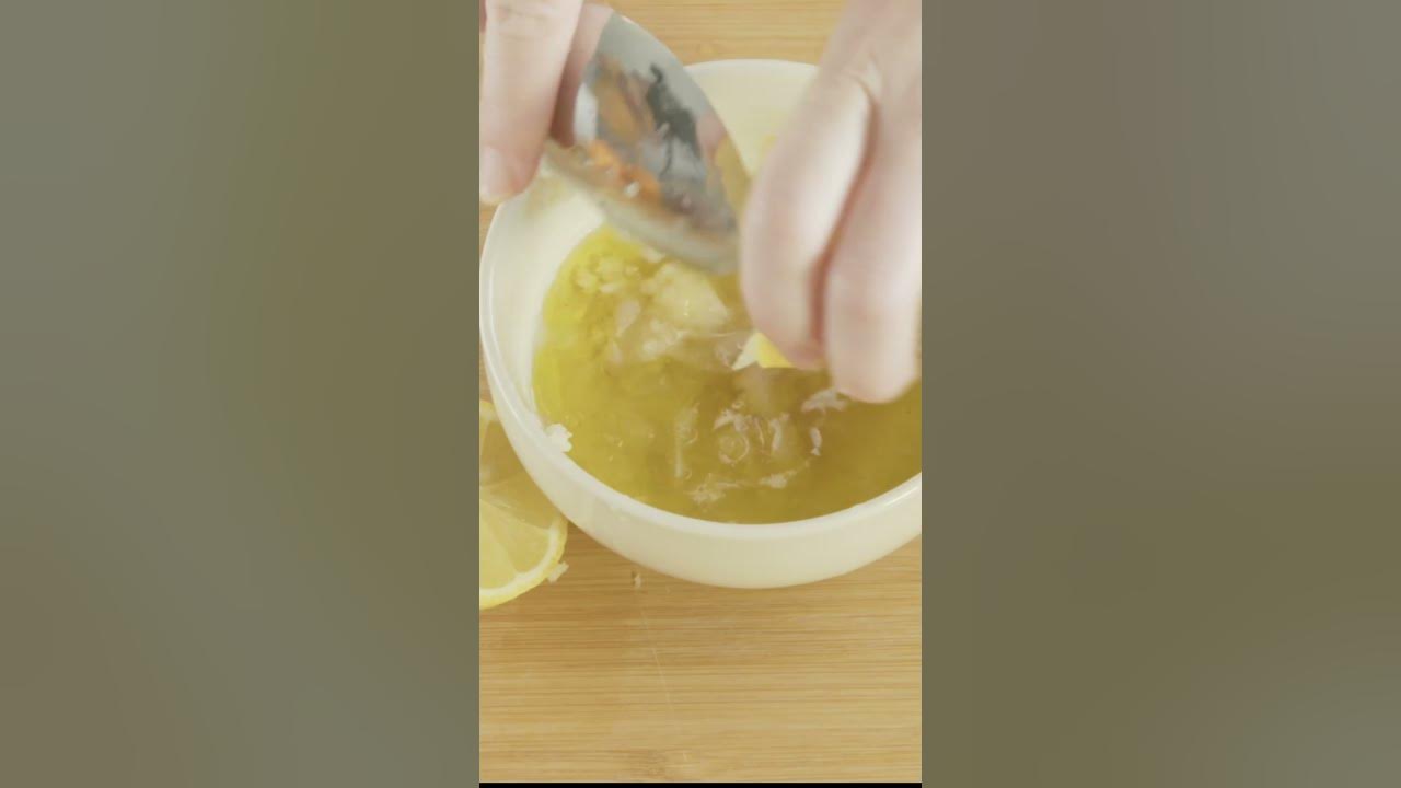 Zesty Perfection: The Art of Lemon Squeezing | TastyEcstasy - YouTube