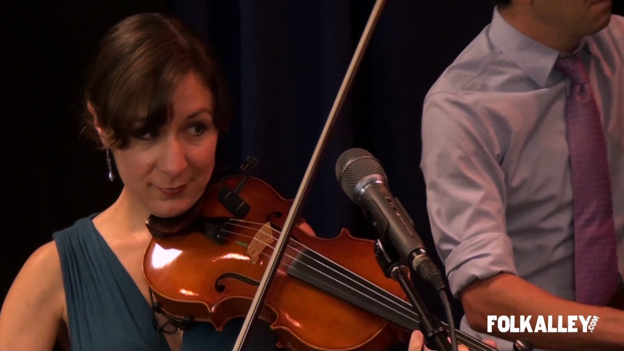 Folk Alley Sessions: Low Lily - "Full Grown Love" - YouTube