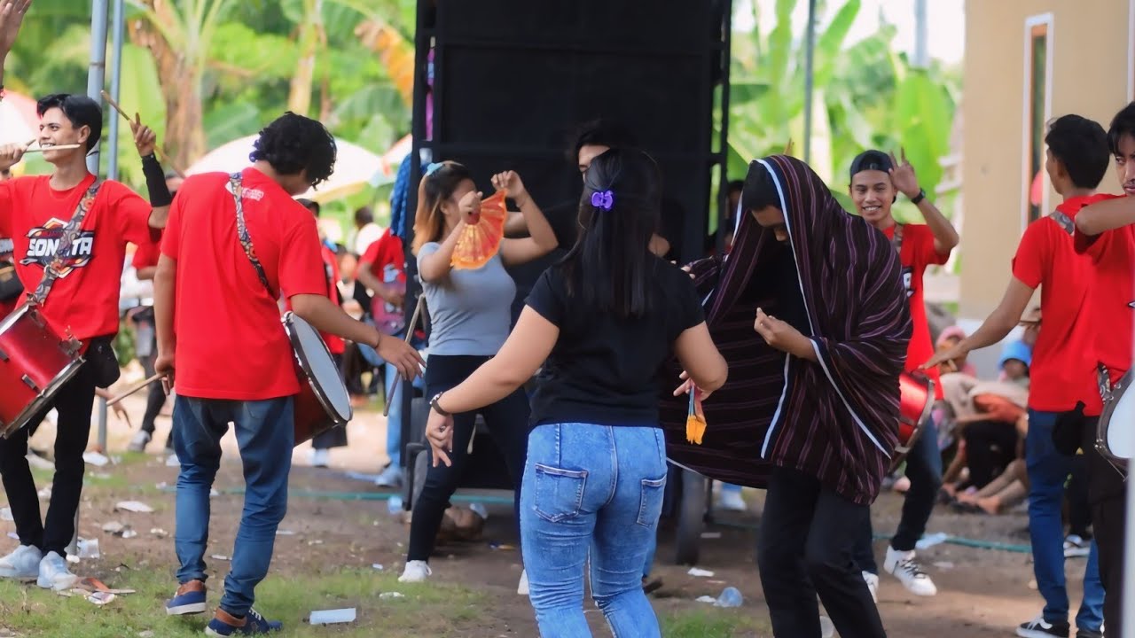 Full Ngecok Bareng Pasukan Depan Sonata Indonesia Dangdut Jalanan Lombok - YouTube