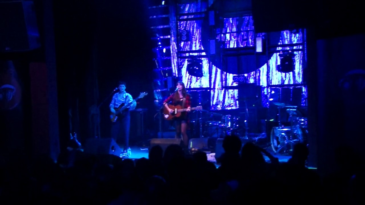 Erin K - Assholio (Livorno, Cage Theatre, 26 Novembre 2016) - YouTube