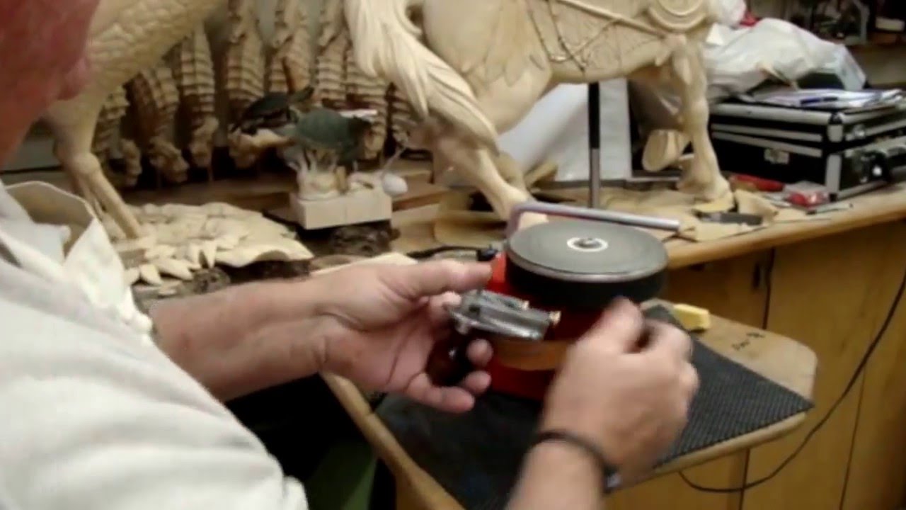 PORT-A-STROP NEW TOOL FIXTURE FOR V TOOLS AND GOUGES - YouTube