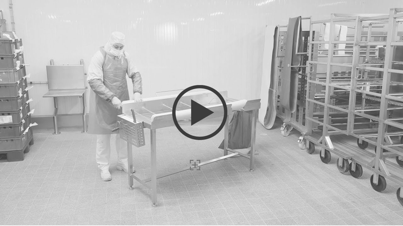 Stainless steel peeling table for sausage products - For removing the ...