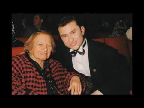 Söz: Onur Akay & Müzik ve Yorum: Semahat Özdenses - Sesini Duydun mu Hiç Bülbüllerin