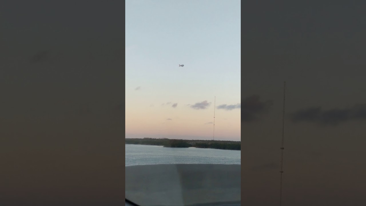 UFO flying over Key West Florida - YouTube