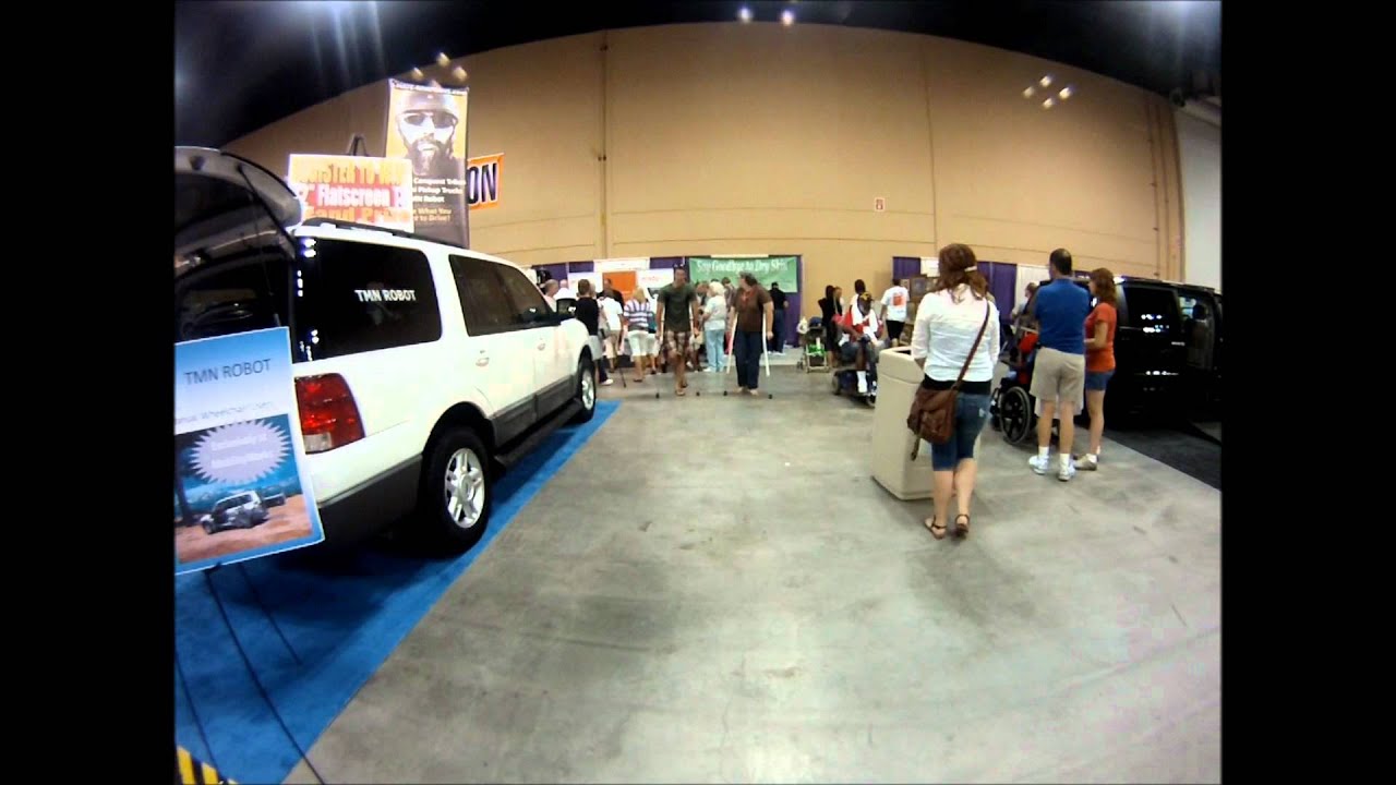 A Race on Mobilegs Crutches at the Abilities Expo - YouTube
