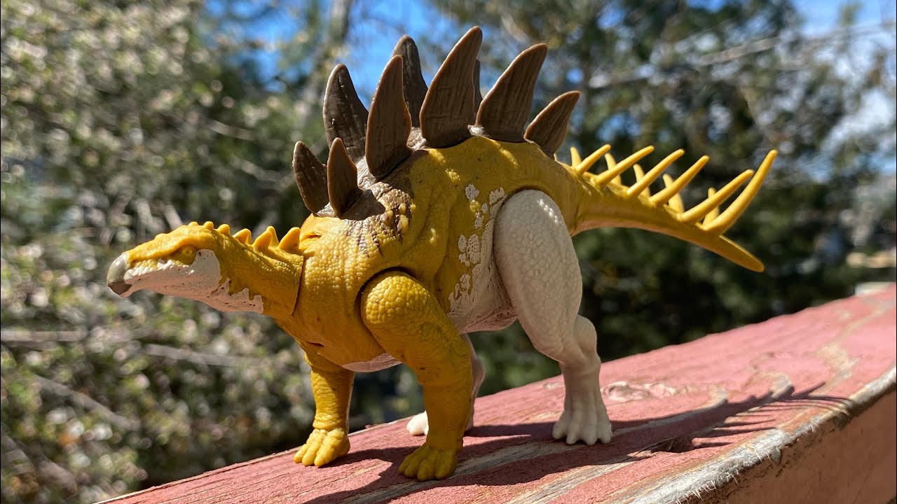 REVIEW! Jurassic World: Epic Evolution - Danger Pack Craterosaurus - YouTube