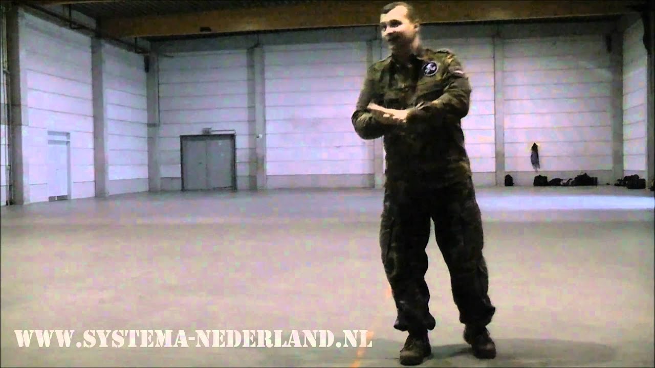 Russian Combat Systema: veilig vallen - YouTube