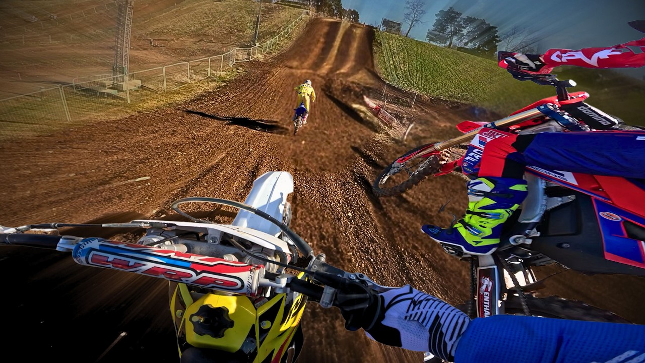 SPINGO IN PISTA DA CROSS EP1 - YouTube