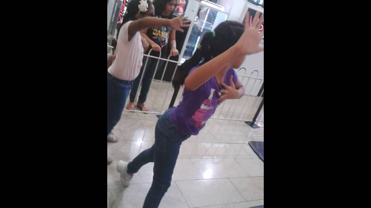 Bailando Con Mi Prima Youtube