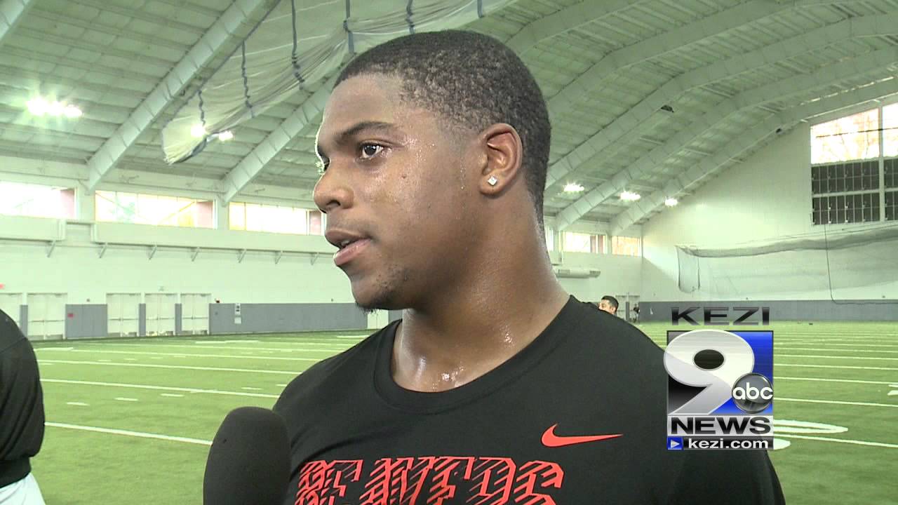 Linebacker Breakdown: Jabral Johnson Interviews D.J. Alexander - YouTube