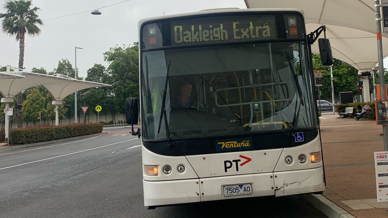 Ventura Oakleigh 830 (Scania K230UB | Volgren CR228L) on route 700 ...
