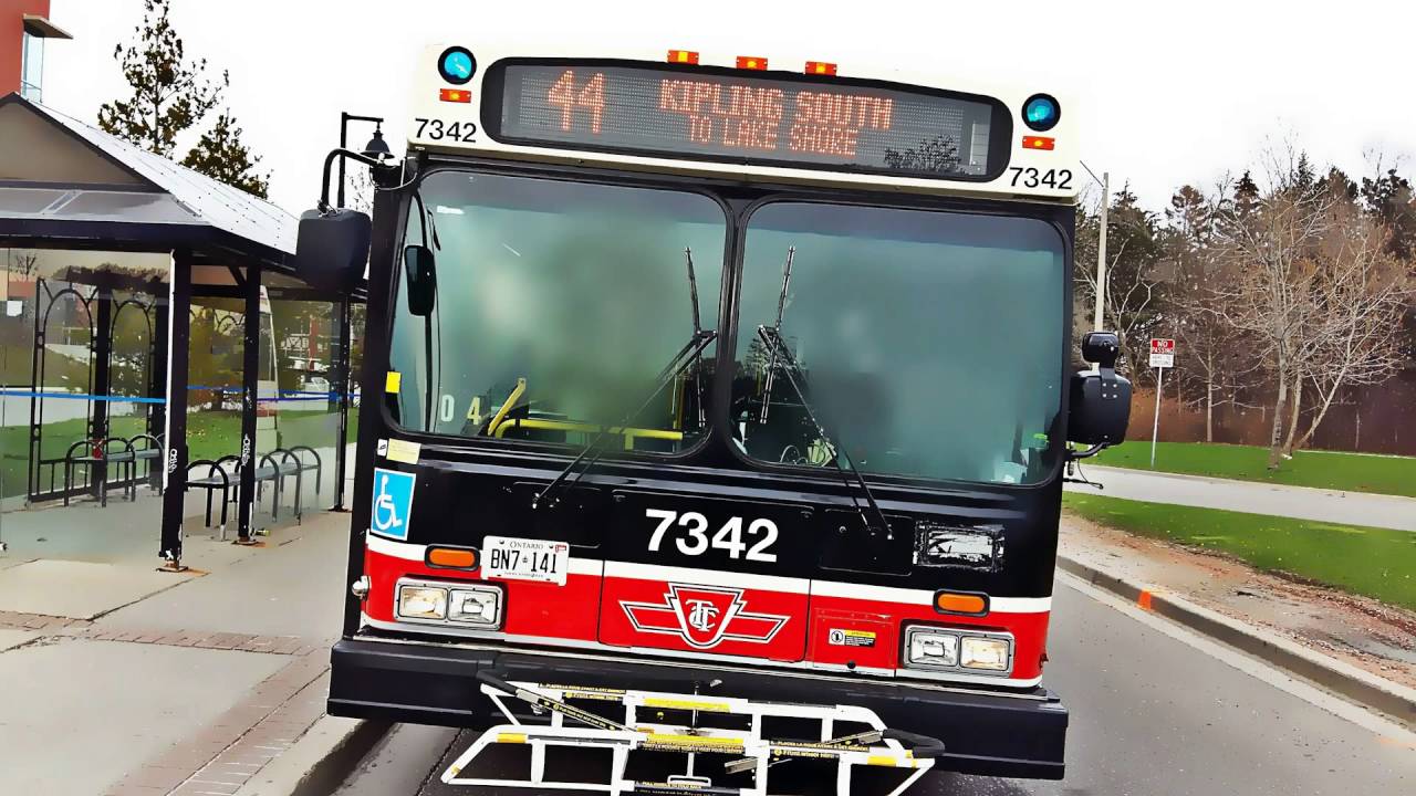 TTC 1999 New Flyer D40LF #7342 Sound - YouTube