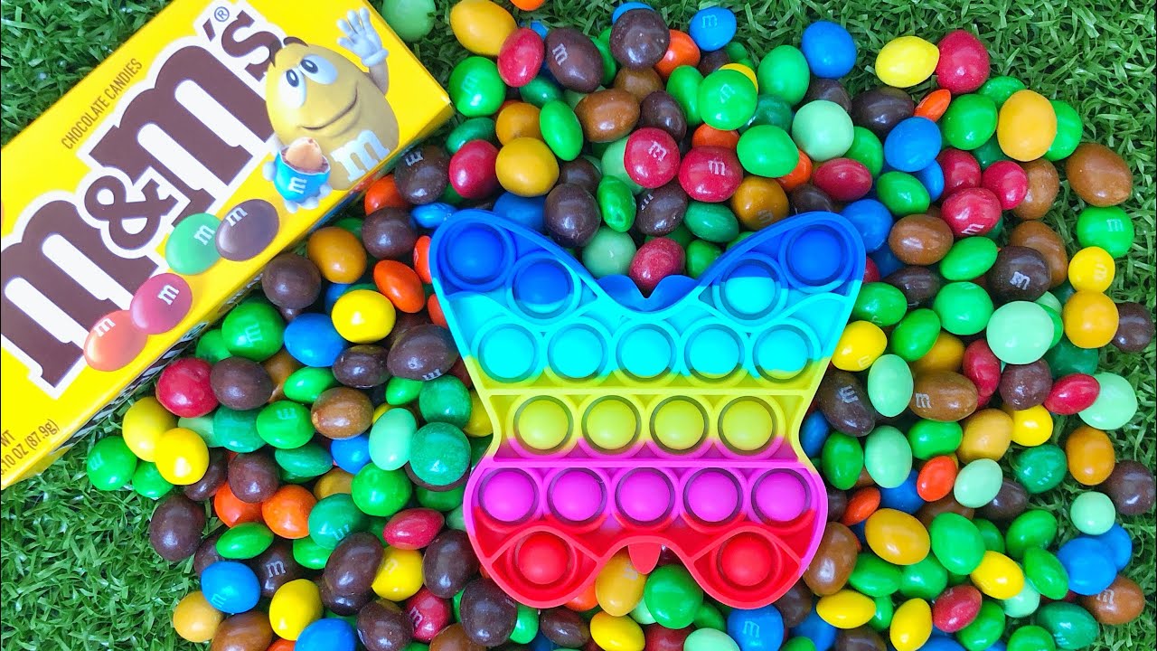 Oddly Satisfying Video - M&M’s Candies Mixing with Pop It | M&M’s ...