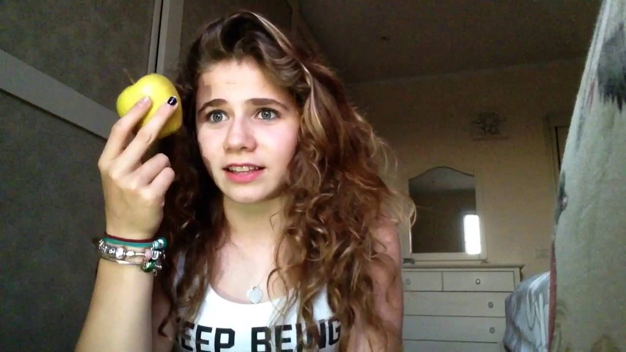 Apple challenge and ......😉🍏||Emily Gervasio - YouTube