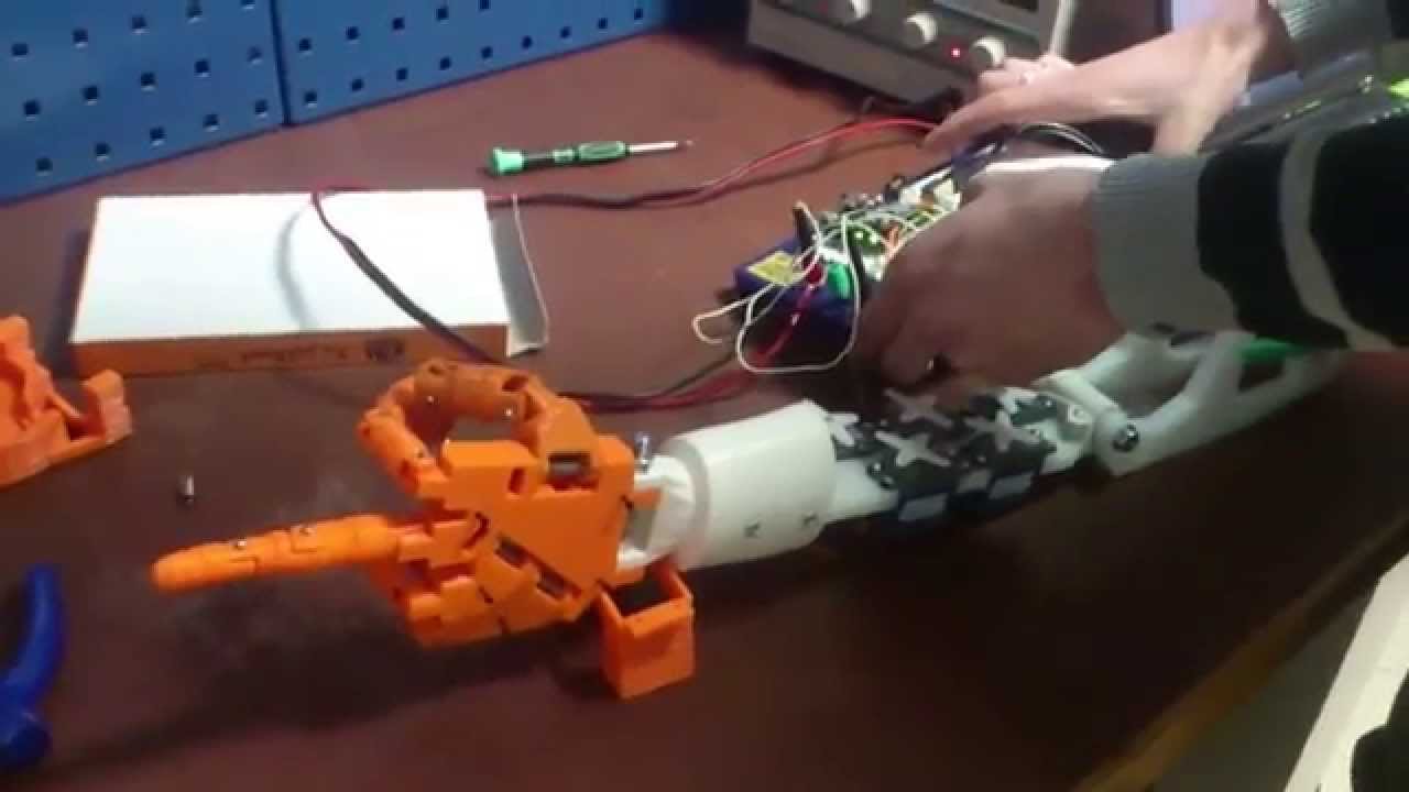 InMoov Robot left arm - YouTube