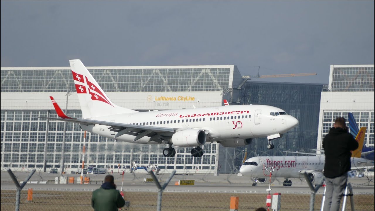 BUTTER, BUTTER, BUTTER at Munich Airport (EDDM/MUC) / Example of plane ...