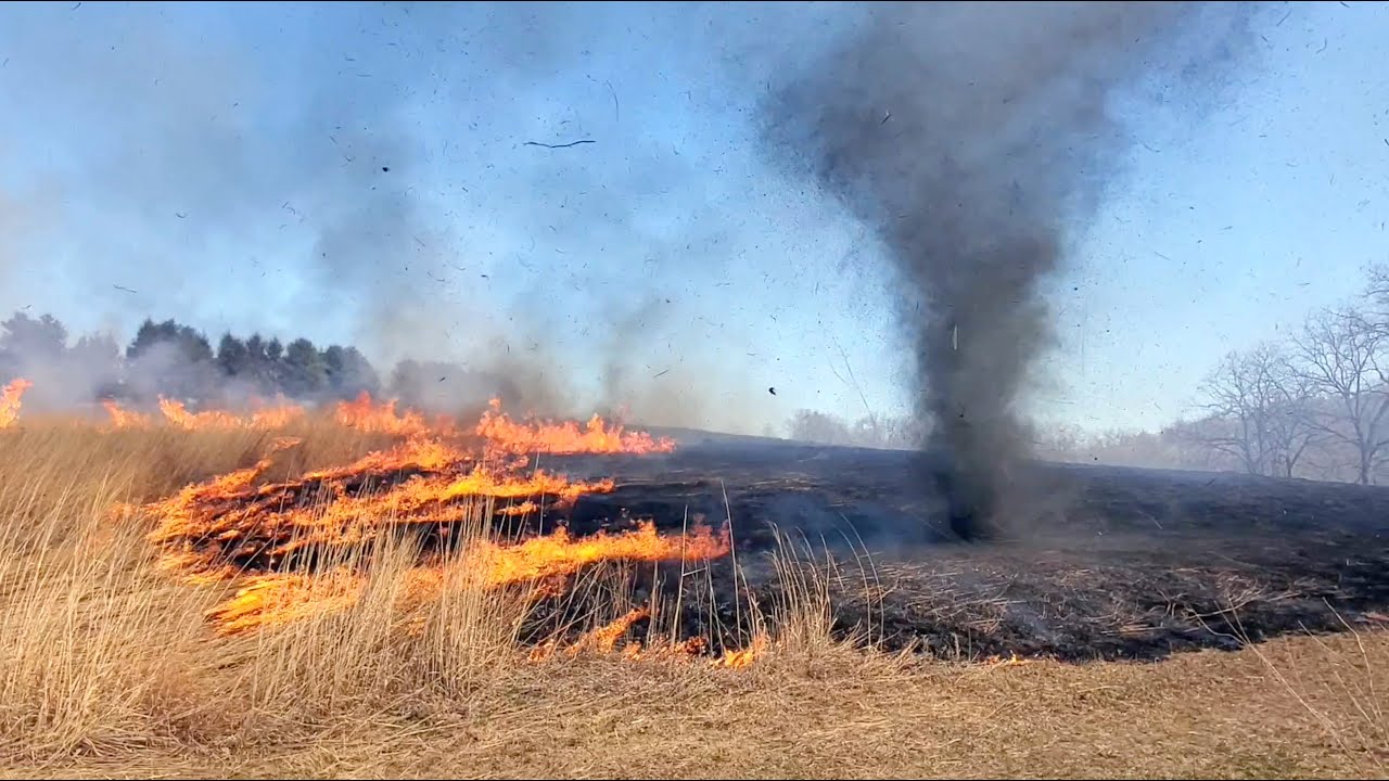 Prairie Burning 2021 - YouTube