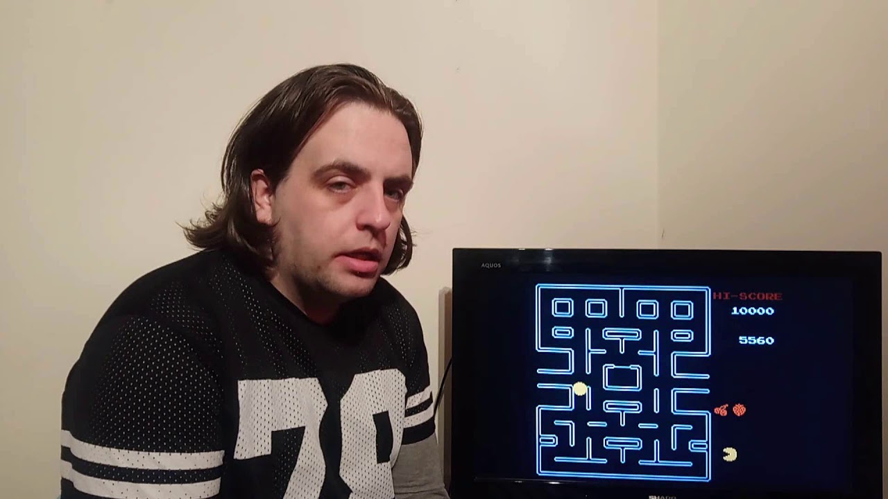 Setting a score with pacman - YouTube