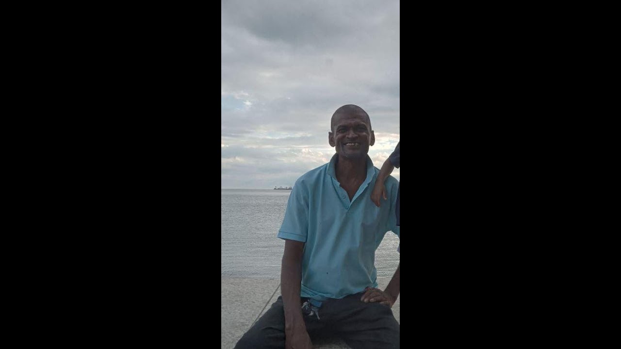 Sudesh Mangroo aka Bob and Smiley (cremation at Shore of Peace) - YouTube