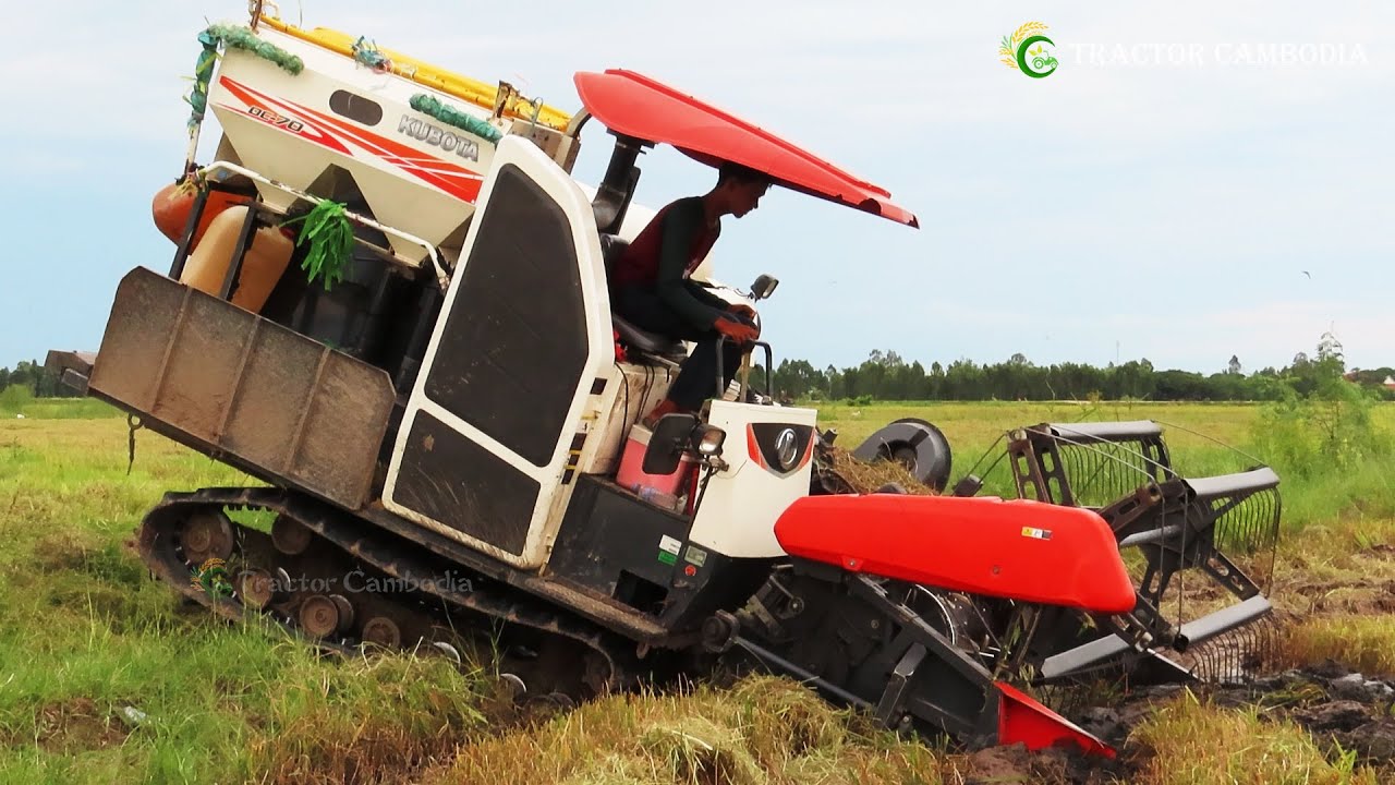 Best Of Techniques Operator Harvester Working At Rice Farm & Tractor ...