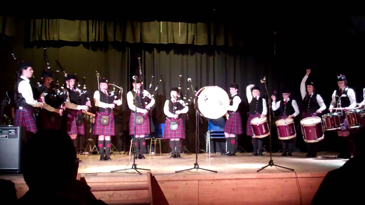 Preston Lodge High School Pipes & Drums 28/11/13 - YouTube