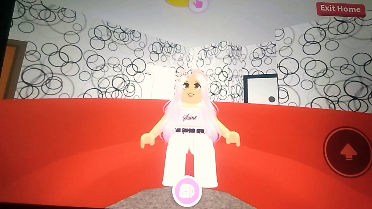 Having a bodyguard in adopt me on Roblox - YouTube