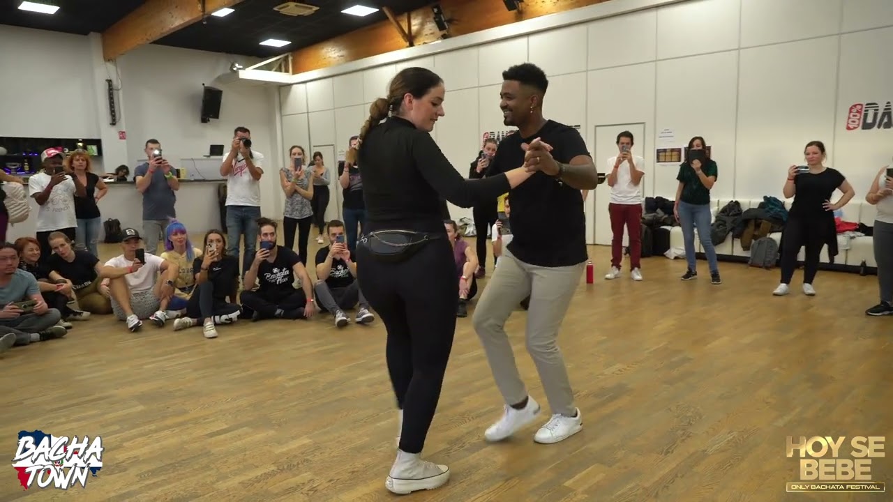 Baile De Bachata Dominicana