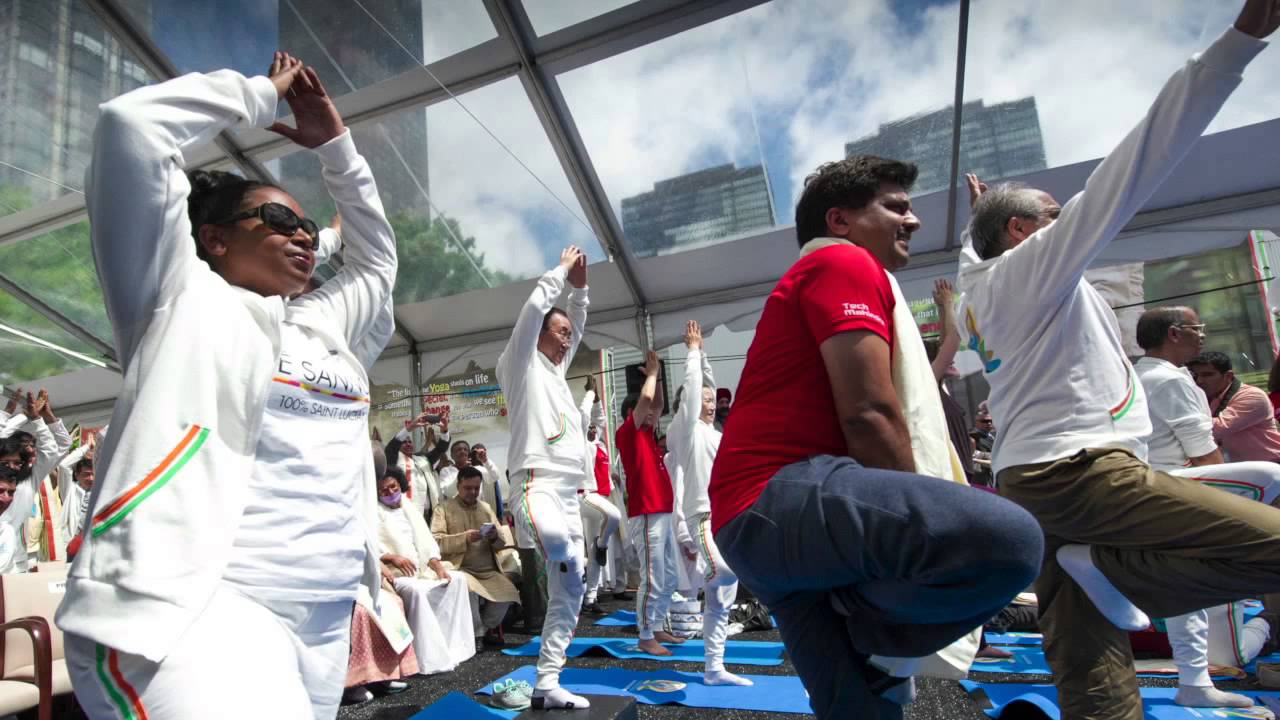 First International Day of Yoga celebrated at the United Nations (Audio ...