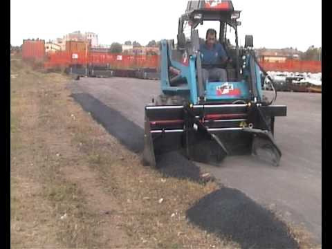 Simex ST asphalt float for skid steer loader - Roadworks - YouTube