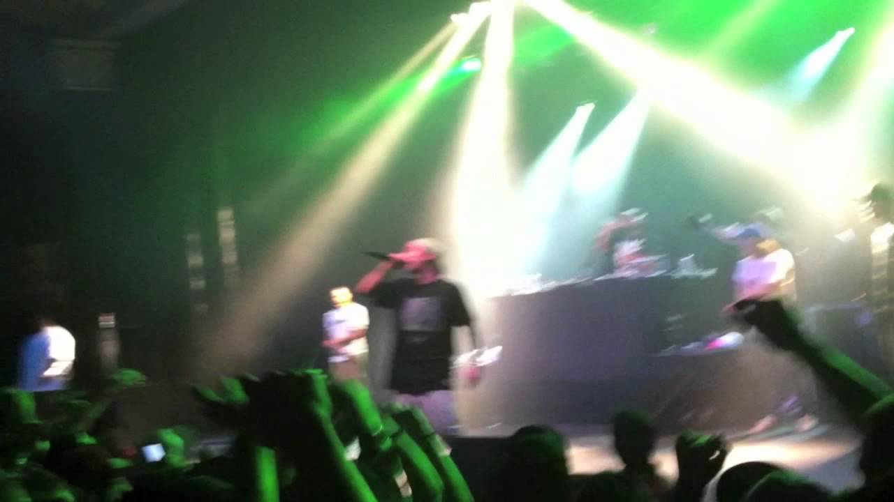 Mac Miller- Wake Up- @The Rave 5.28.11 - YouTube