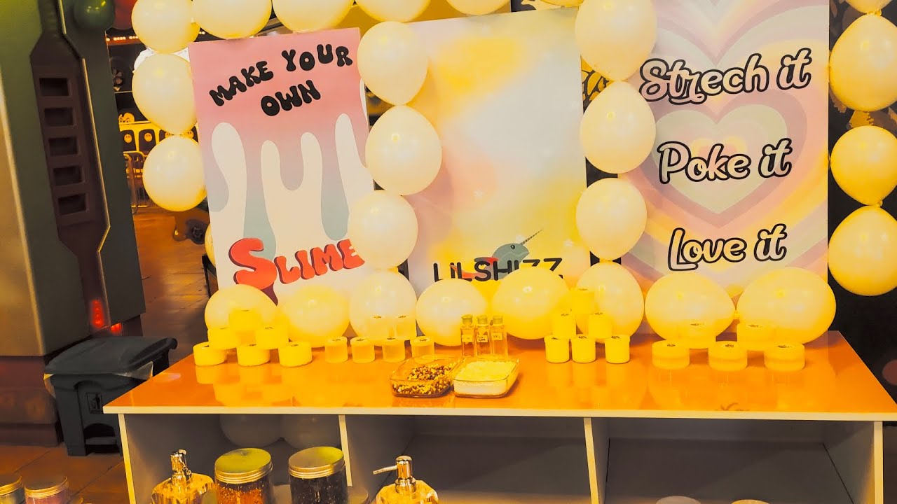 MIXING SLIME WITH MAKEUP VS GLITTER/ Mixing Random Things In Glossy ...