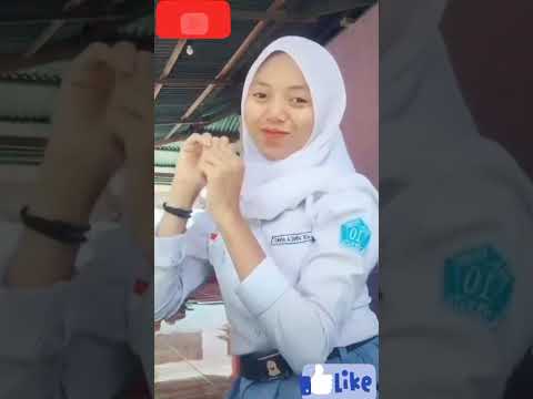 tiktok hot terbaru cewek SMA goyang tiktok mantap