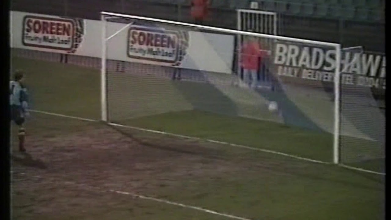 Kevin Noteman scores at Bolton in 1993 - YouTube