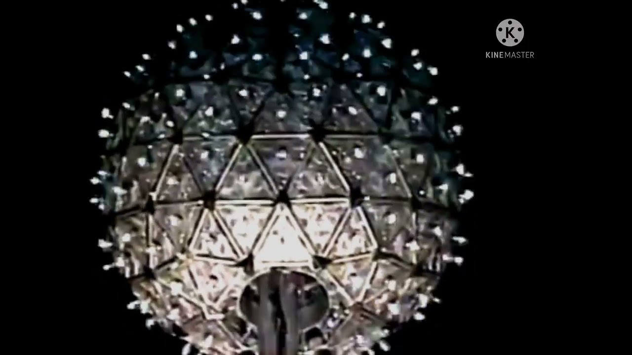 2014-2015 Ball Drop (With Discover Card Sign) - YouTube