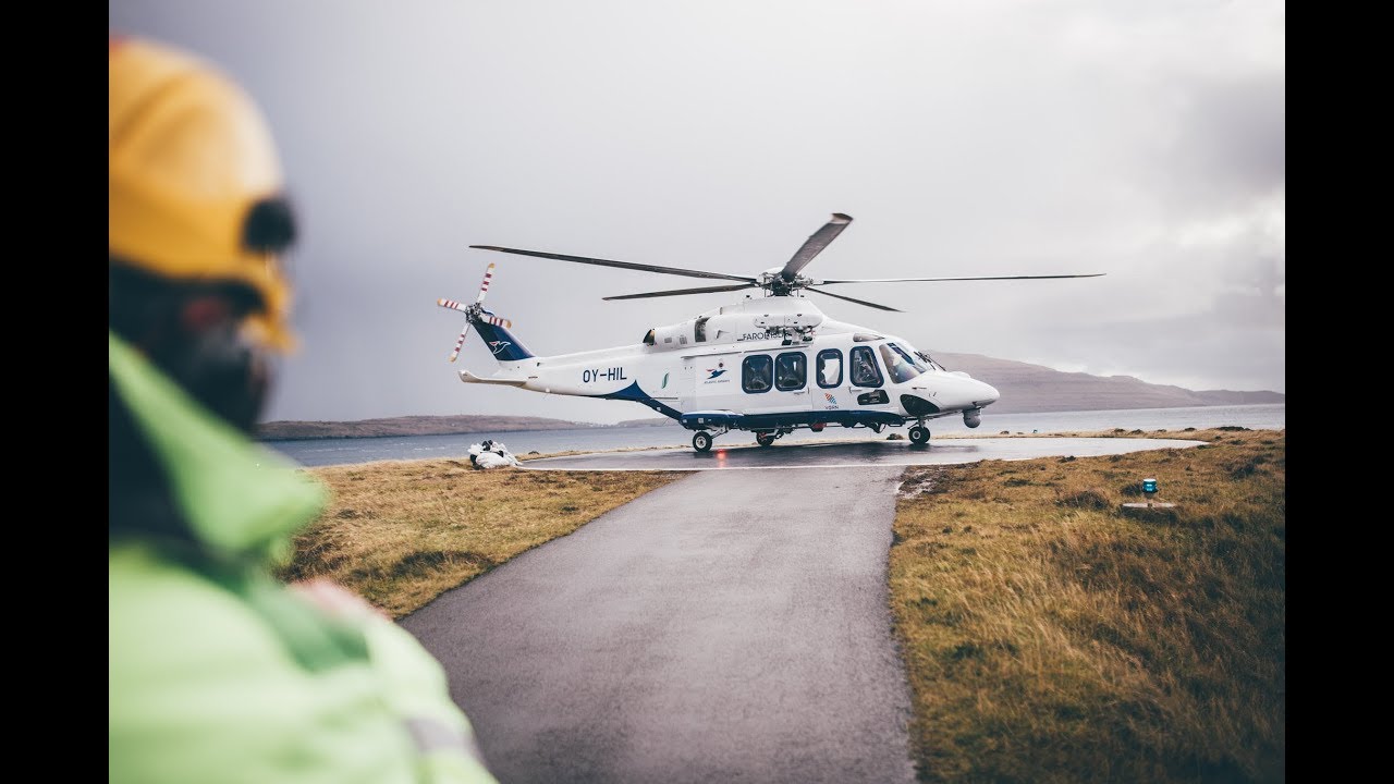 Mein erster Flug mit Helikopter - Färöer Inseln - YouTube
