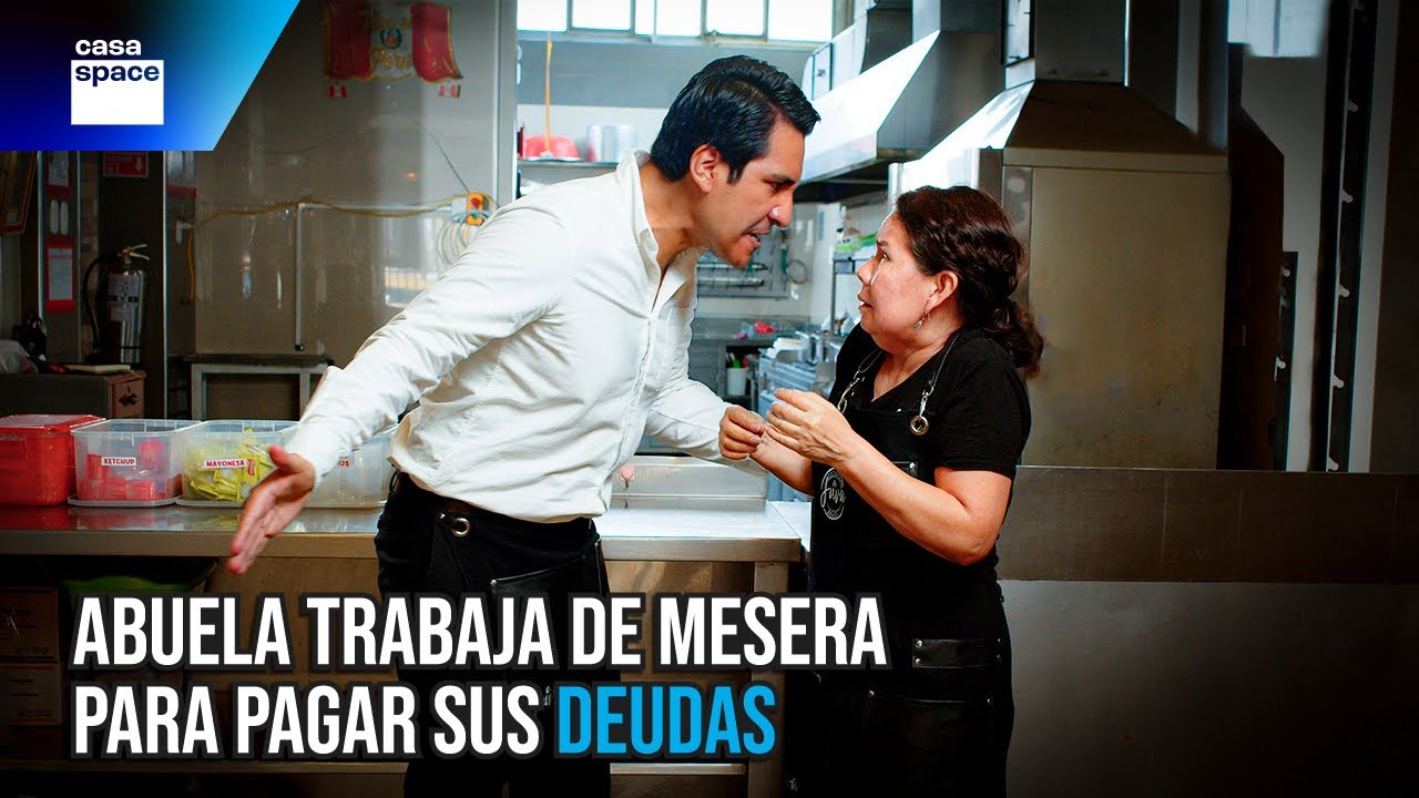 ABUELA trabaja de MESERA y es HUMILLADA - YouTube