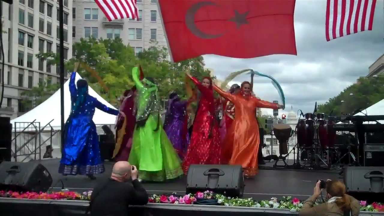 Qashqai Dance by Nomad Dancers - Turkish Festival 2011 - YouTube