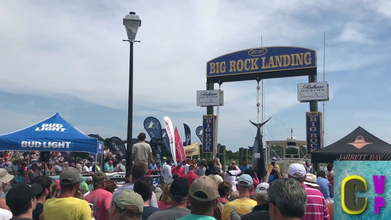 Big Rock Blue Marlin Tournament Winner 2017 Is Run Off Fishing - YouTube