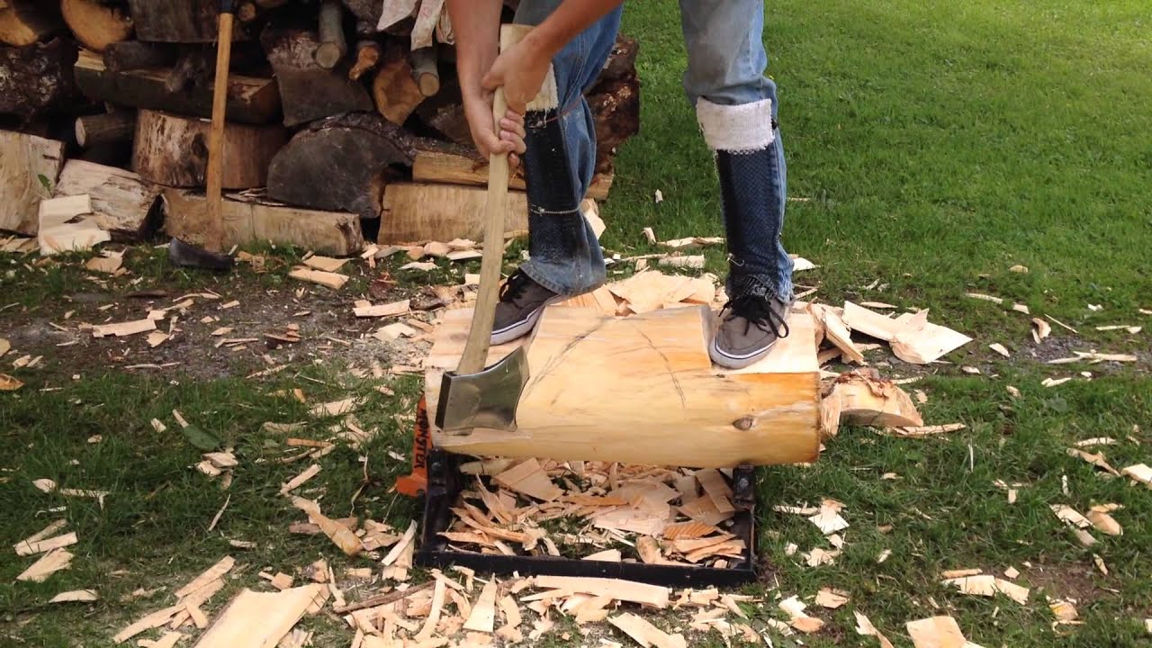 Sean Using New Pinkerton Racing Axe - YouTube