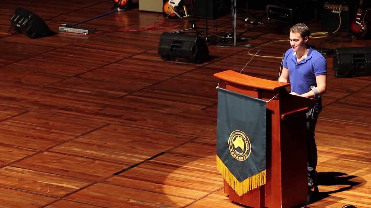 Guest Speaker Aaron Zweig at AISHK's 2013 Sports Awards Ceremony - YouTube