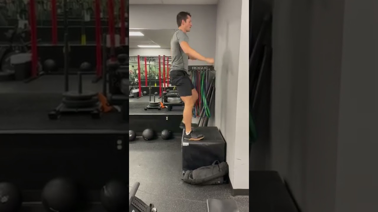 Box Jump to Squat - YouTube