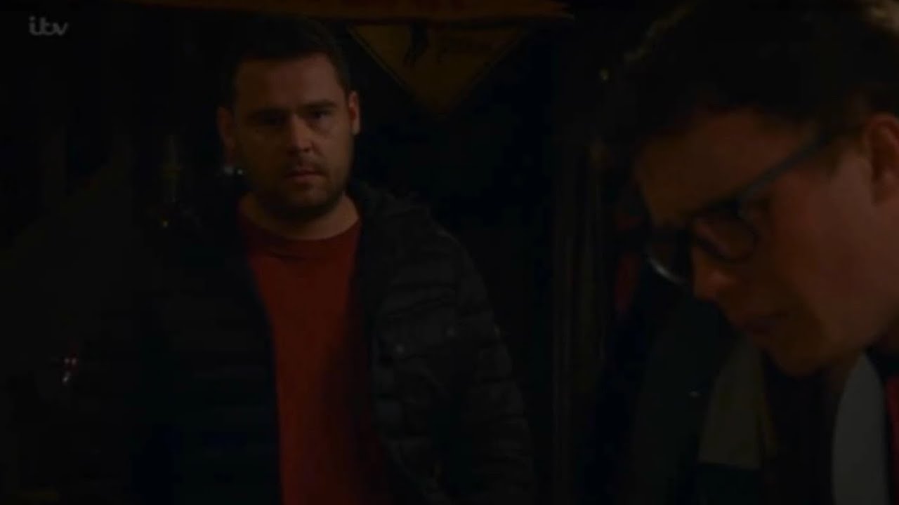 Emmerdale - Aaron Reassures Vinny (31st March 2021) - YouTube