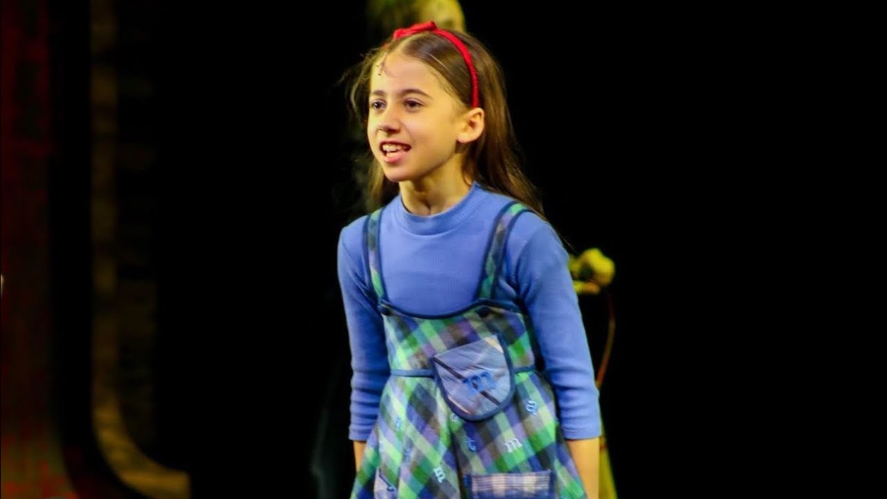 Quiet - Matilda Musical Brasil - Belle Rodrigues - YouTube