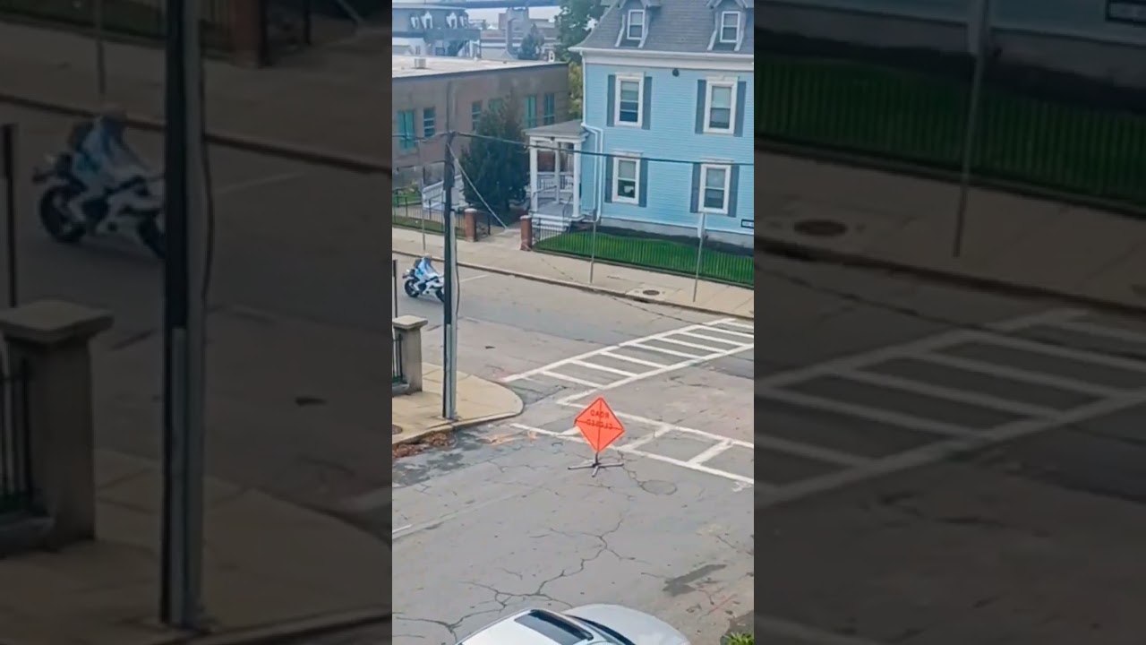 Motorcycle riding well above posted speed limit. violation!! - YouTube