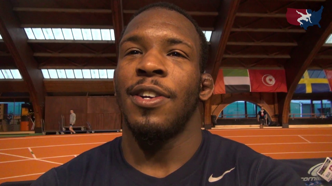 Richard Perry earns silver at 2017 Paris International - YouTube