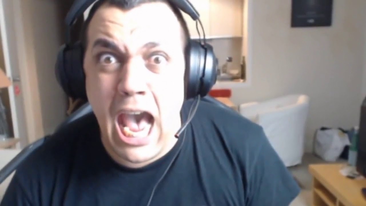 THEKAIRI78 SE DÉSHABILLE EN LIVE ! - YouTube