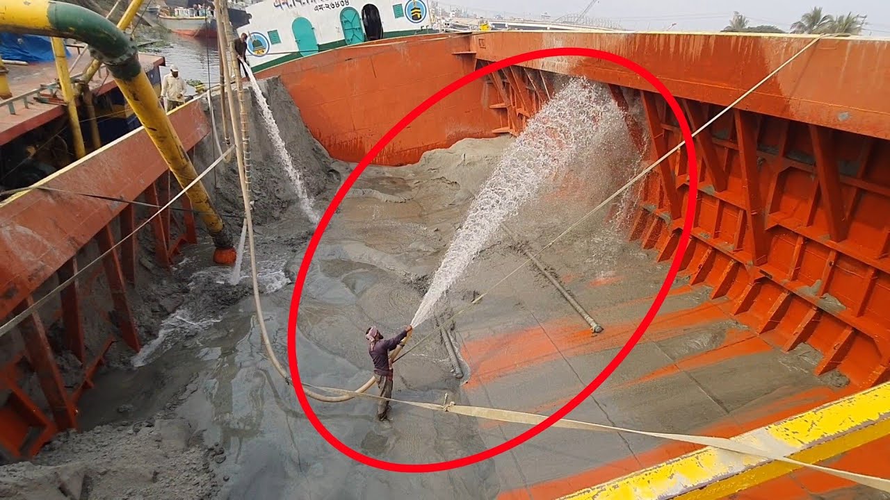 Unloading sand form ship barge unloading video unload sand from big ...